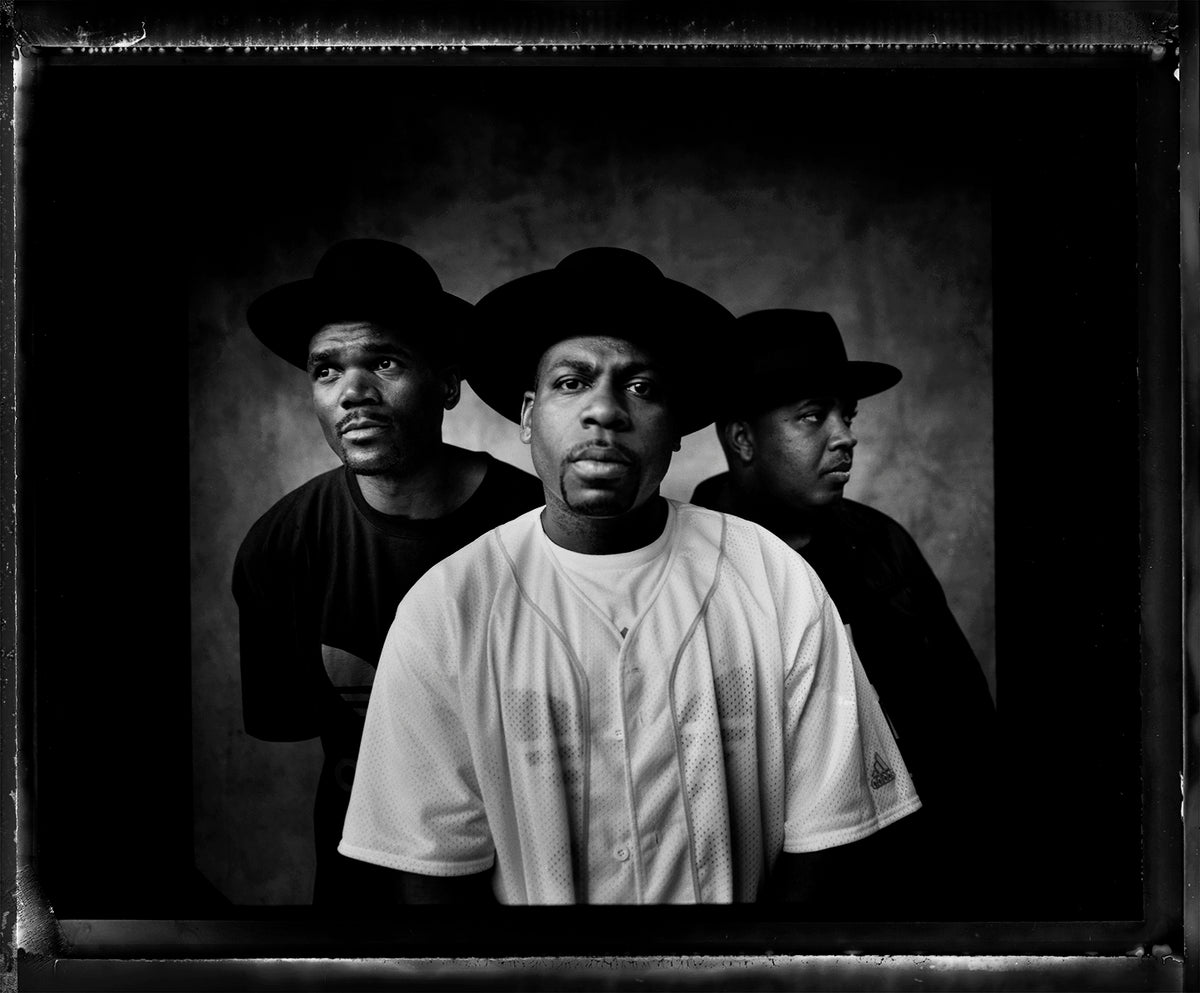 Hip-Hop / R&B – Transparent Clinch Gallery