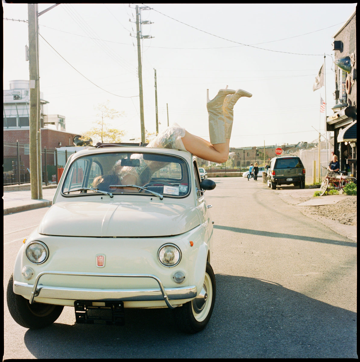 Pop – Transparent Clinch Gallery