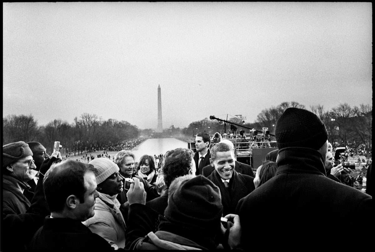 Barack Obama (Washington D.C., 2009) – Transparent Clinch Gallery