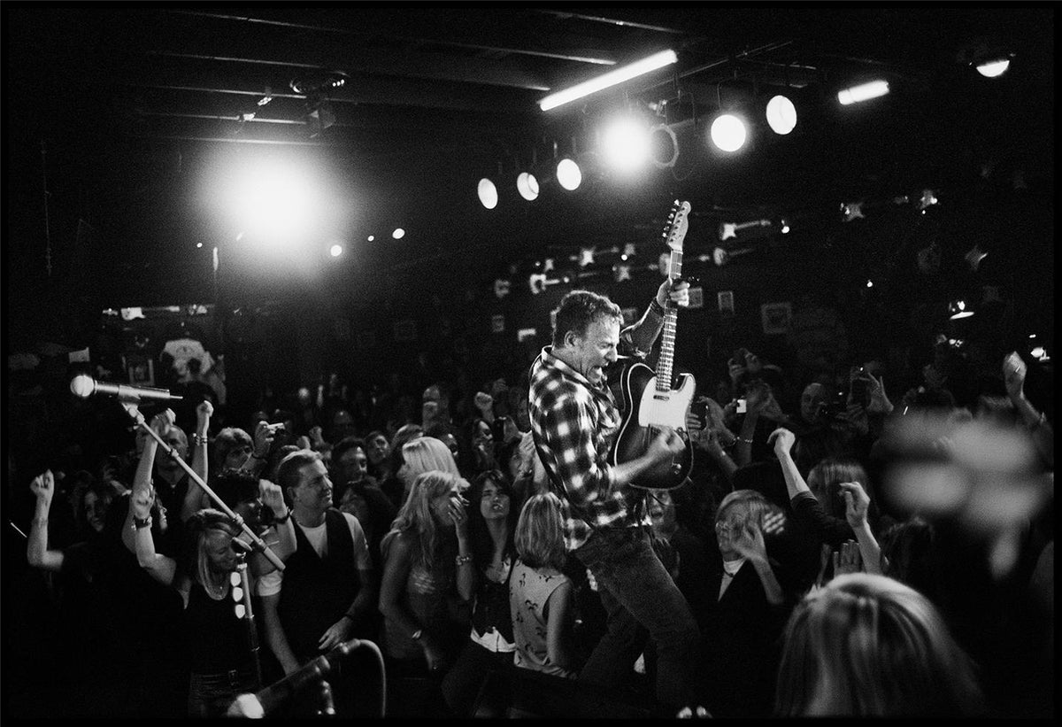 Bruce Springsteen (The Stone Pony, 2011) – Transparent Clinch Gallery